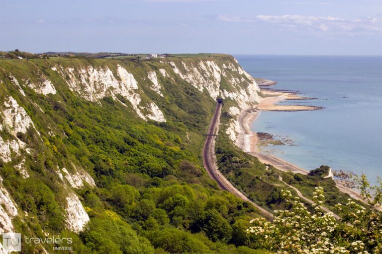 Views of the  White Cliffs of Dover, the nearby beaches and the sea