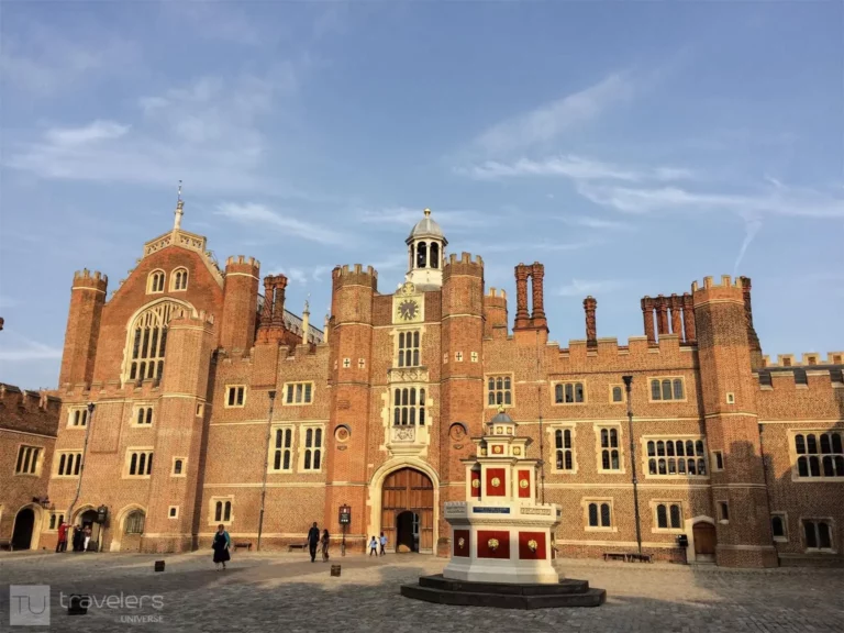 The entrance of Hampton Court Palace