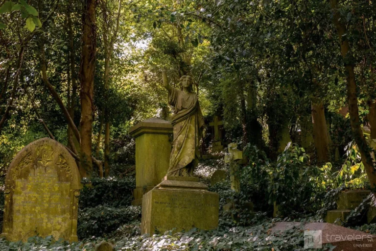 Highgate Cemetery is a peaceful oasis and one of the atmospheric places to visit in London