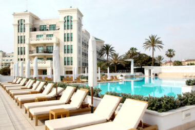Las Arenas Balneario Resort, a luxury hotel where to stay in Valencia near the beach