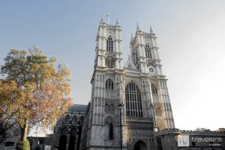 The main facade of Westminster Abbey with its two towers