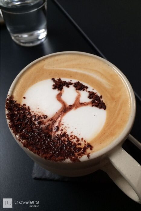 Tree latte art at Flying Bean, a nice brunch spot in Valencia