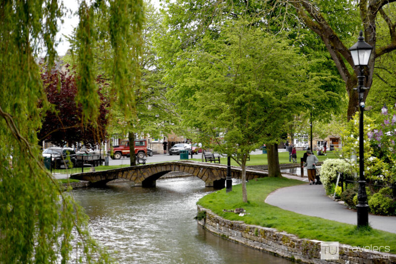 Arched bridge over the Windrush River in Bourton-on-the-Water