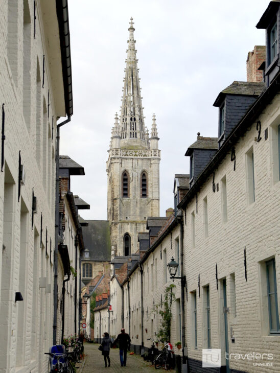 White brick houses on an alley in Klein Begijnhof in Leuven