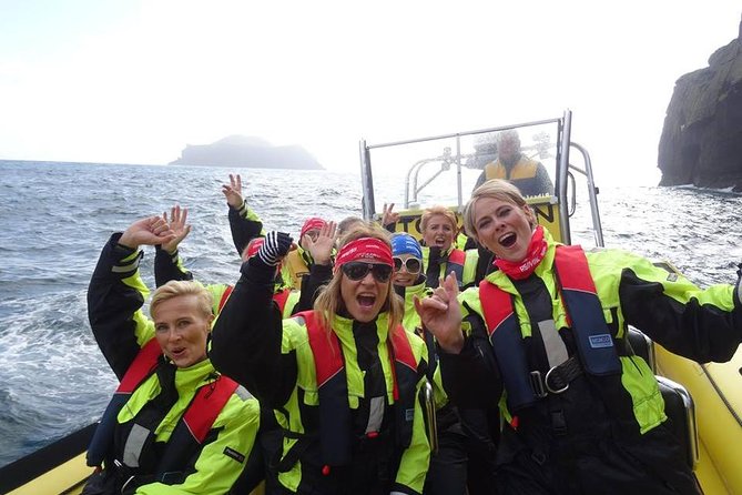 1-Hour Small Group Sightseeing Boat Tour Review - About Your Stay