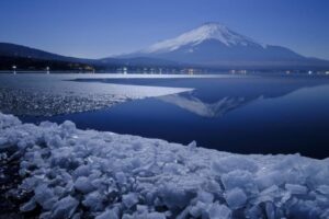 Tokyo: Mt Fuji Lake Kawaguchi & Yamanaka Hot Spring Day Tour