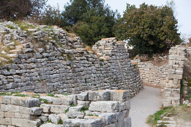 2-Days Gallipoli Troy Pergamon Acropolis Tour From Istanbul to Kusadasi - Itinerary Highlights