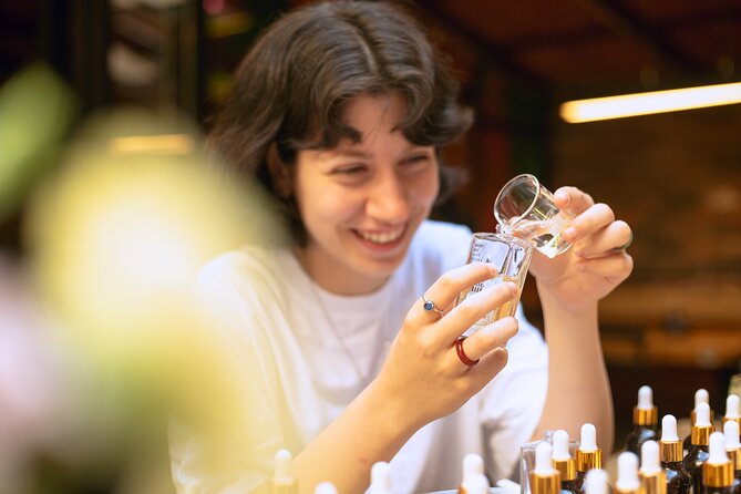 2 Hours Perfume Making Workshop in Istanbul - Meeting and Pickup