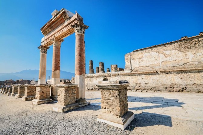 2 Hours Pompeii Tour With Local Historian - Ticket Included - Inclusions and Meeting Details