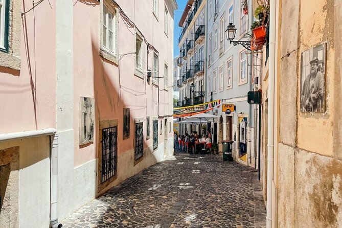 2 Hours Private Hills Historical Tour in Lisbon - Accessibility and Participation Information