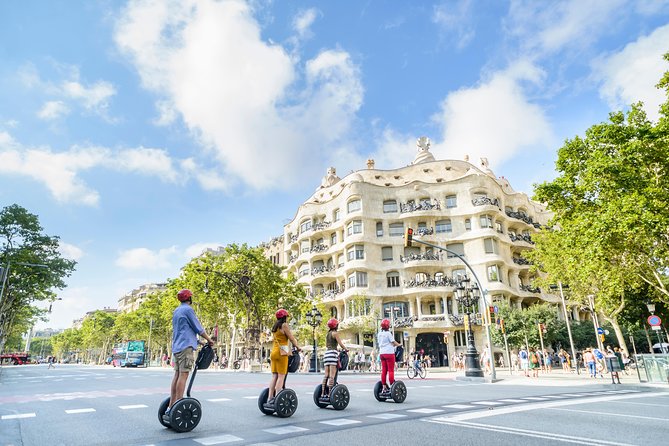 2,5h Gaudí Segway Tour - Segway Tour Highlights