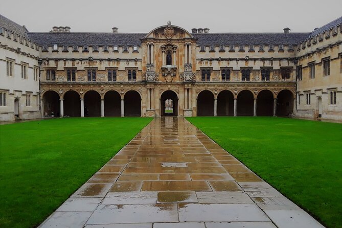 90 Minute Classic Walking Tour of Oxford - What to Expect From Your Guide