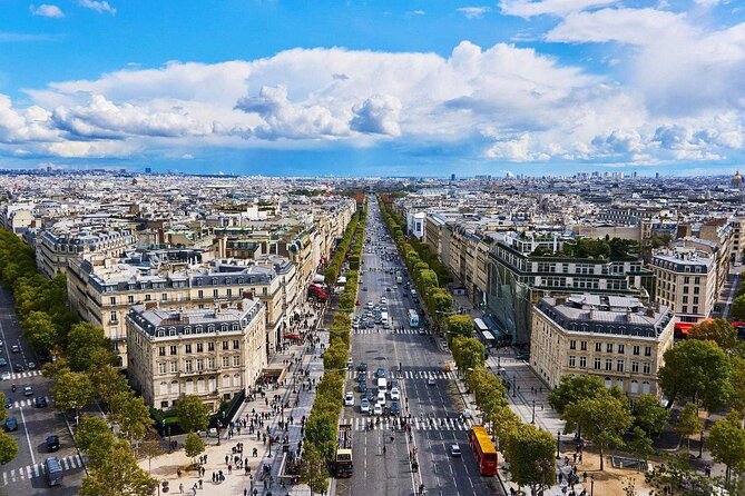 Airport Transfer: Paris Airport CDG to Paris City by Business Car - Luxury Vehicle Options