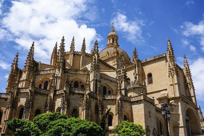 Avila and Segovia Tour With Monuments and Gastronomic Lunch From Madrid - Inclusions