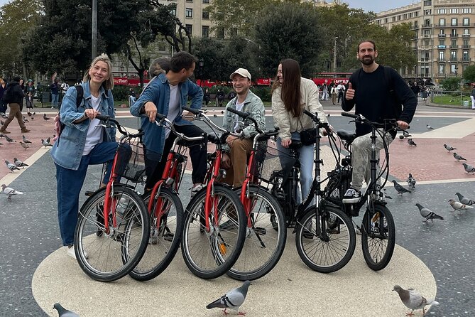 Barcelona Bike Tour: Top Sights, Tapas & Local Insights - Exploring Iconic Landmarks