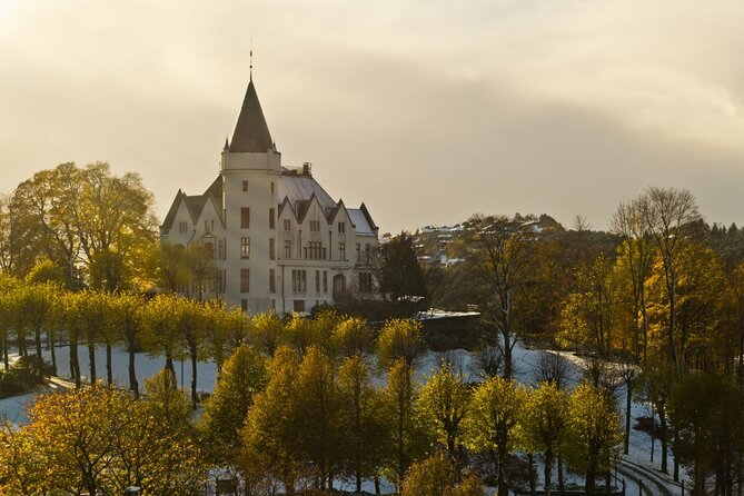 Bergen: Guided Tour by Minibus With Local Guide & Photostops - Meeting and End Points