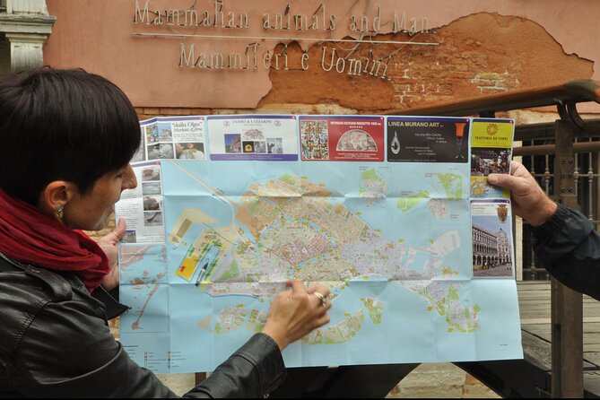 Best of Venice Walking Tour With St Marks Basilica - Navigating the Captivating Streets of Venice