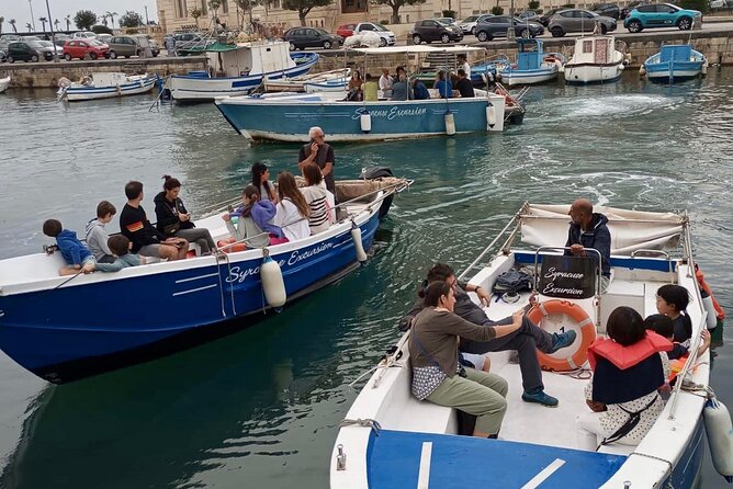 Boat Tour Pillirina, Sea Caves Syracuse and Ortigia - Tour Experience