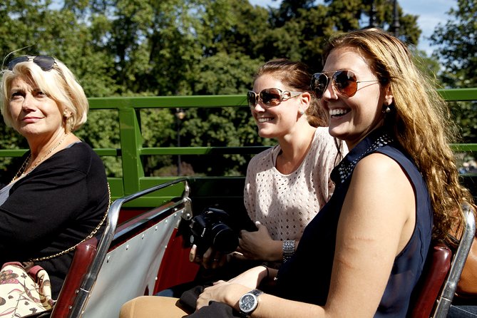Buckingham Palace and Vintage Bus Tour of London - Itinerary Highlights