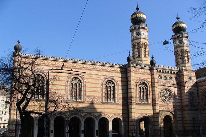 Budapest Dohany, Heroes, Rumbach Synagogues & Jewish Ghetto Tour - Meeting Point and Accessibility