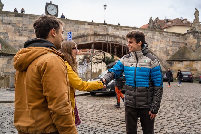 Castle & Ch. Bridge Private Walking Tour With Pick up in DE or EN - What to Expect From the Tour Itinerary