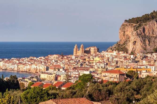 Catania : Private Custom Walking Tour With A Guide (Private Tour) - Pickup and Accessibility Details