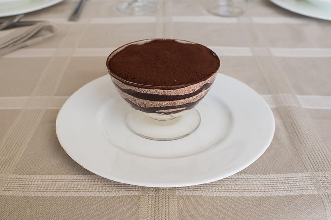 Cesarine: Small Group Pasta and Tiramisu Class in La Spezia - Meeting and Logistics