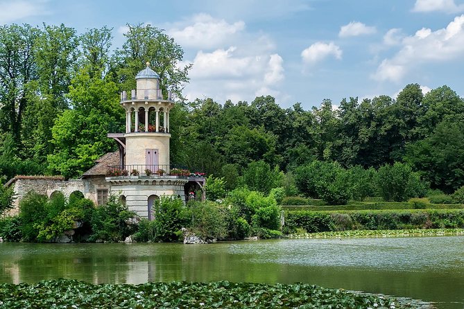 Château of Versailles and Marie Antoinettes Petit Trianon Private Tour - Marveling at the Gardens of Versailles