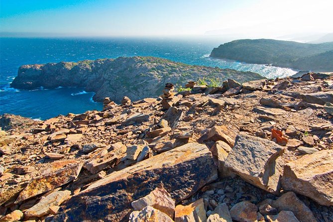 Costa Brava and Girona Small Group Easy Hike From Barcelona - Tour Features