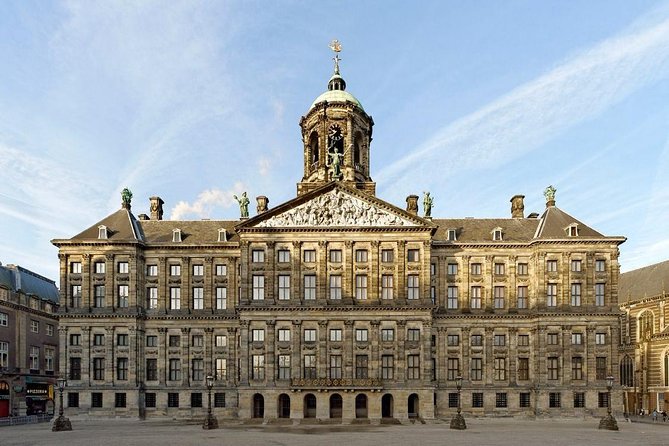 CULTURE Cultural City Tour - Exploring the Vibrant Artistic Scene