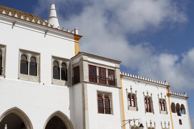 Discover Sintra and Cascais by Comfy Van - Private Full Day Tour - Discover the Fishing Village of Cascais