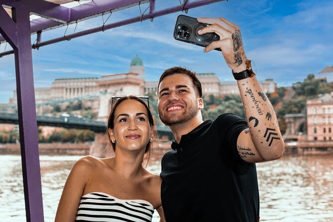 Downtown Sightseeing Cruise - Onboard Experience and Amenities