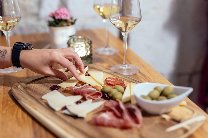 Drinks & Bites in Dubrovnik Private Tour - Exploring Dubrovniks Old Town
