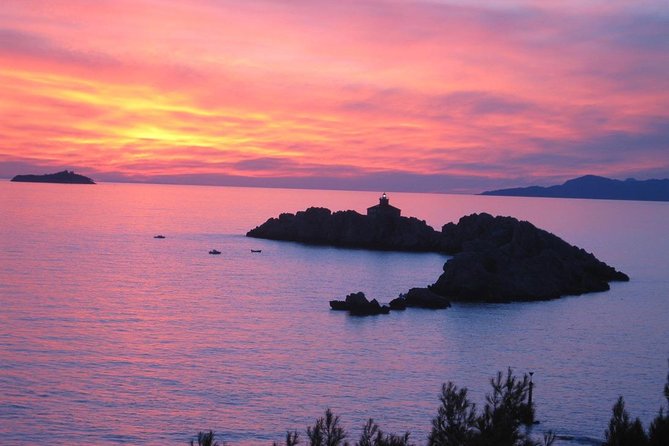 Dubrovnik Sunset Private Boat Experience - Exploring the Coastline and City Walls
