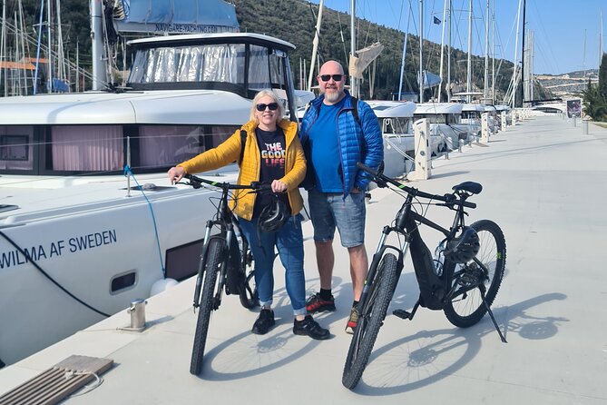 E-Bike Tour + Gourmet Snack + Wine Tasting (Small Group) - Tour Experience and Activities