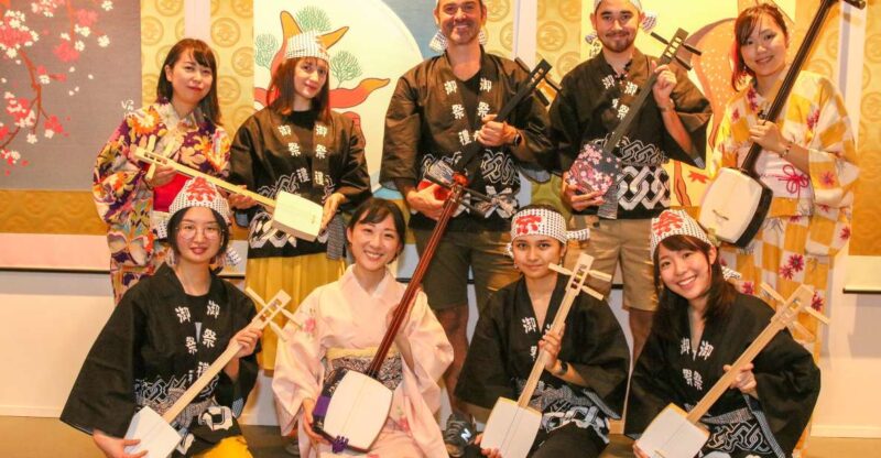 【Tokyo Shami】Lets Make a Mini Shamisen and Play It! - Historical Background