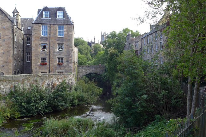 Edinburgh: Dean Village Circus Lane Walking Tour With a Local - Learning About Edinburghs History
