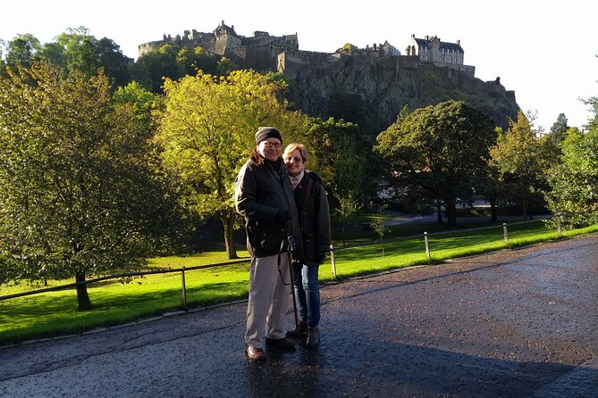 Edinburgh Highlights & Hidden Gems: Private Tour With a Local - Discover Hidden Gems and Charming Alleys