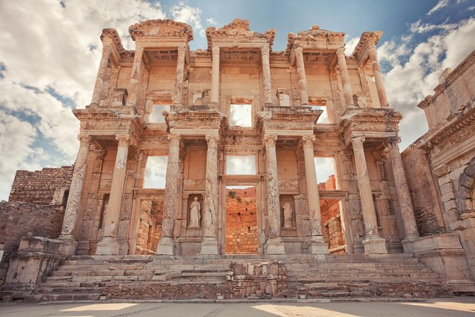 Ephesus and St. Marys House Day Trip From Izmir With Lunch - Exploring St. Marys House
