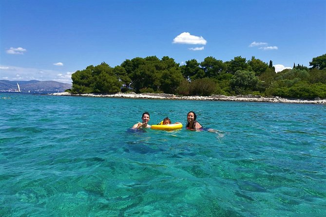 Escape From Split to Blue Lagoon - Meeting and Pickup Details