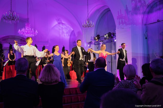 Evening at Schönbrunn Palace Vienna: 3-course Dinner and Concert - Dinner at the Orangery