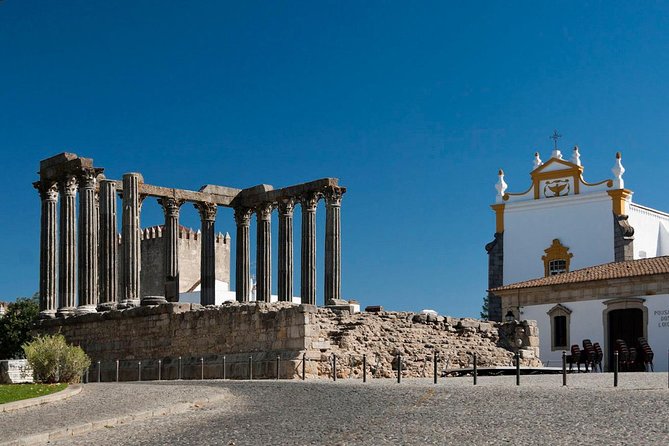 Évora & Arroiolos Small-Group Tour Review - Key Attractions in Évora