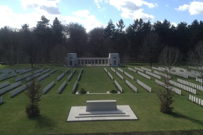 From Ypres, the Christmas Truce to Passchendaele Ypres Based WW1 Private Tour - Accessibility and Amenities