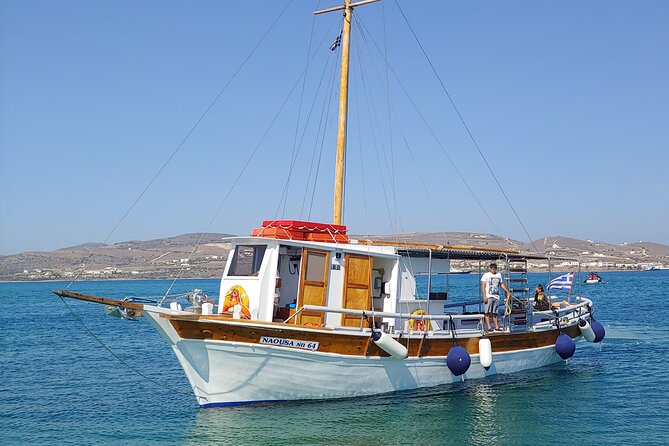 Full-Day Cruise in Antiparos and Despotiko With Barbecue - Crew and Service