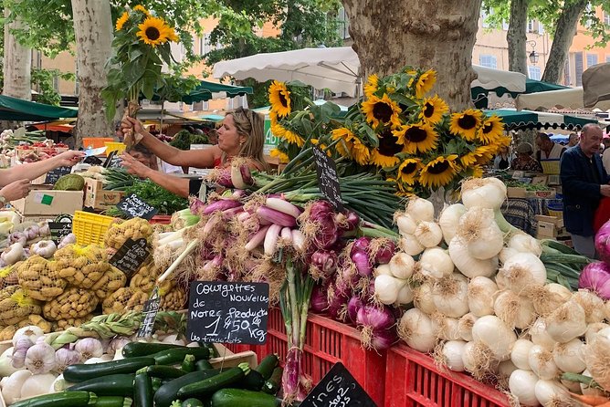 Gourmet & Cultural Tour Aix En Provence Review - Language Options and Duration