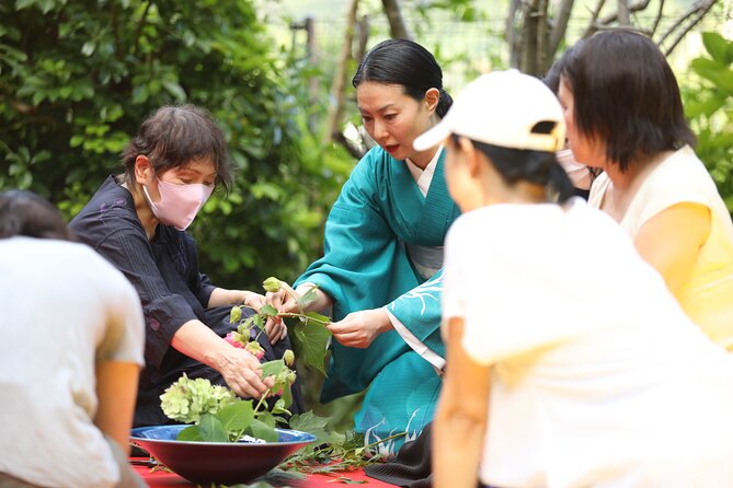 Group Charter Japanese Traditional Flower Arrangement in Tokyo - Attire and Dress Code