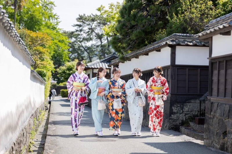 Hagi City：Kimono Experience in the Castle Town - Kimono Selection and Dressing