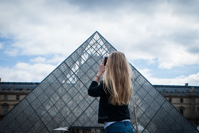 Kickstart Paris Private Tour. City Highlights for Newcomers - Accessibility and Participation