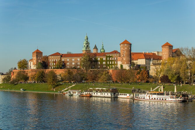 Krakow: Wawel Castle & Cathedral Guided Tour - Inclusions and Meeting Information