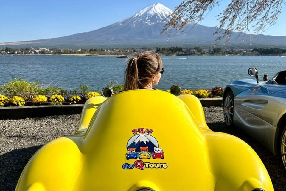 Lake Kawaguchiko: Electric Mini Car Guided Tour - Reservation and Cancellation